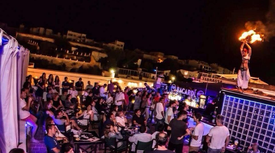 Menorca Nightlife | Live music, Danceclubs , Bars and Chill out Lounges ...