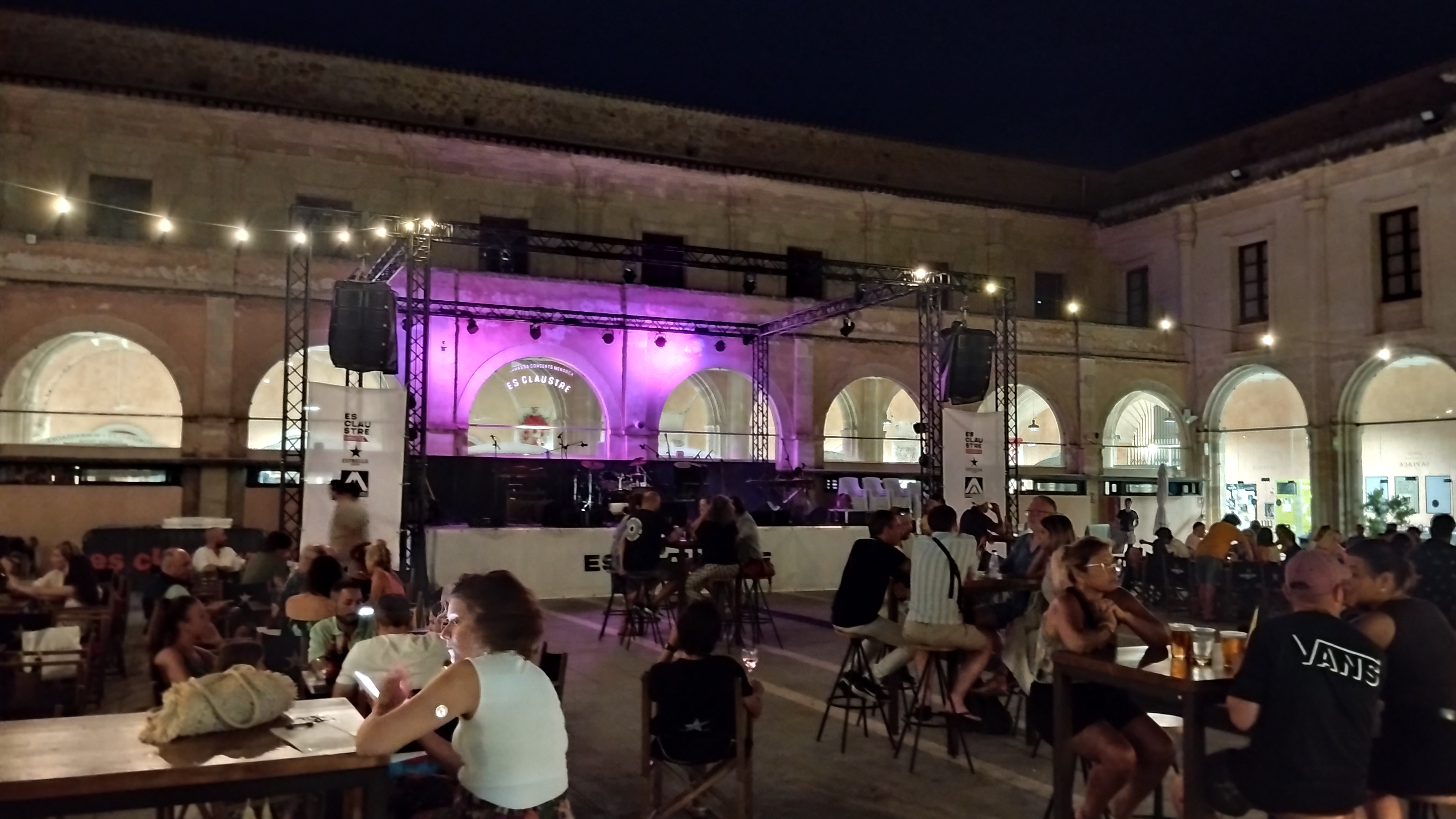 Menorca Nightlife | Live music, Danceclubs , Bars and Chill out Lounges ...