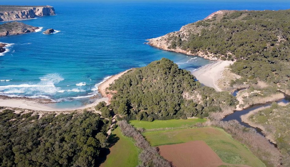 Walking Treking Menorca-Guides,maps DIY tours and Holidays 2026