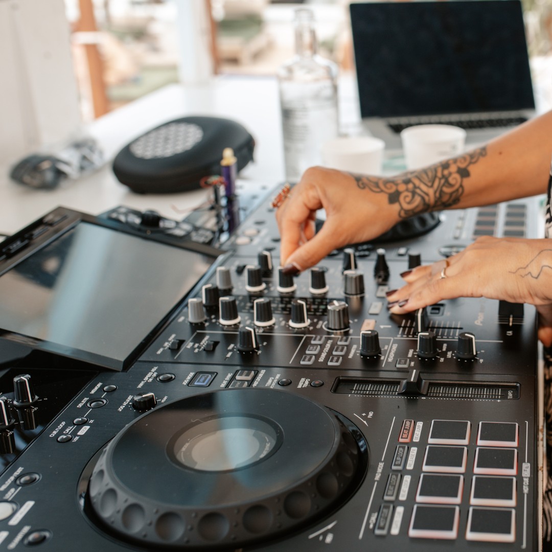 Menorca Nightlife | Live music, Danceclubs , Bars and Chill out Lounges ...