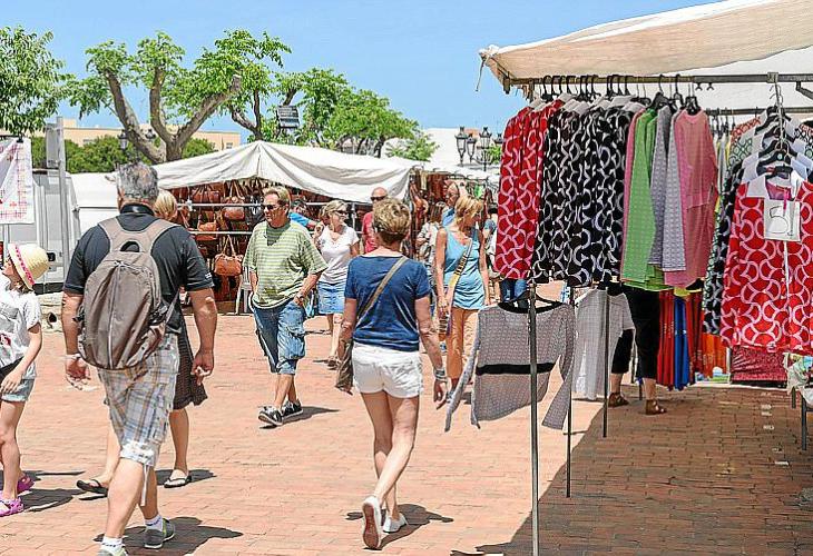 Menorca Markets plus Summer Evening Markets - Market days, locations 2026